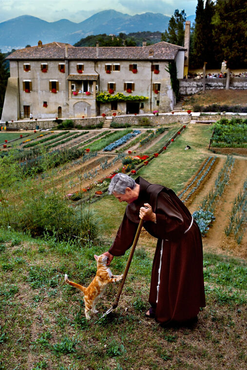 The New Book "Steve McCurry: Devotion" Collects 100 of His Photos - Air ...