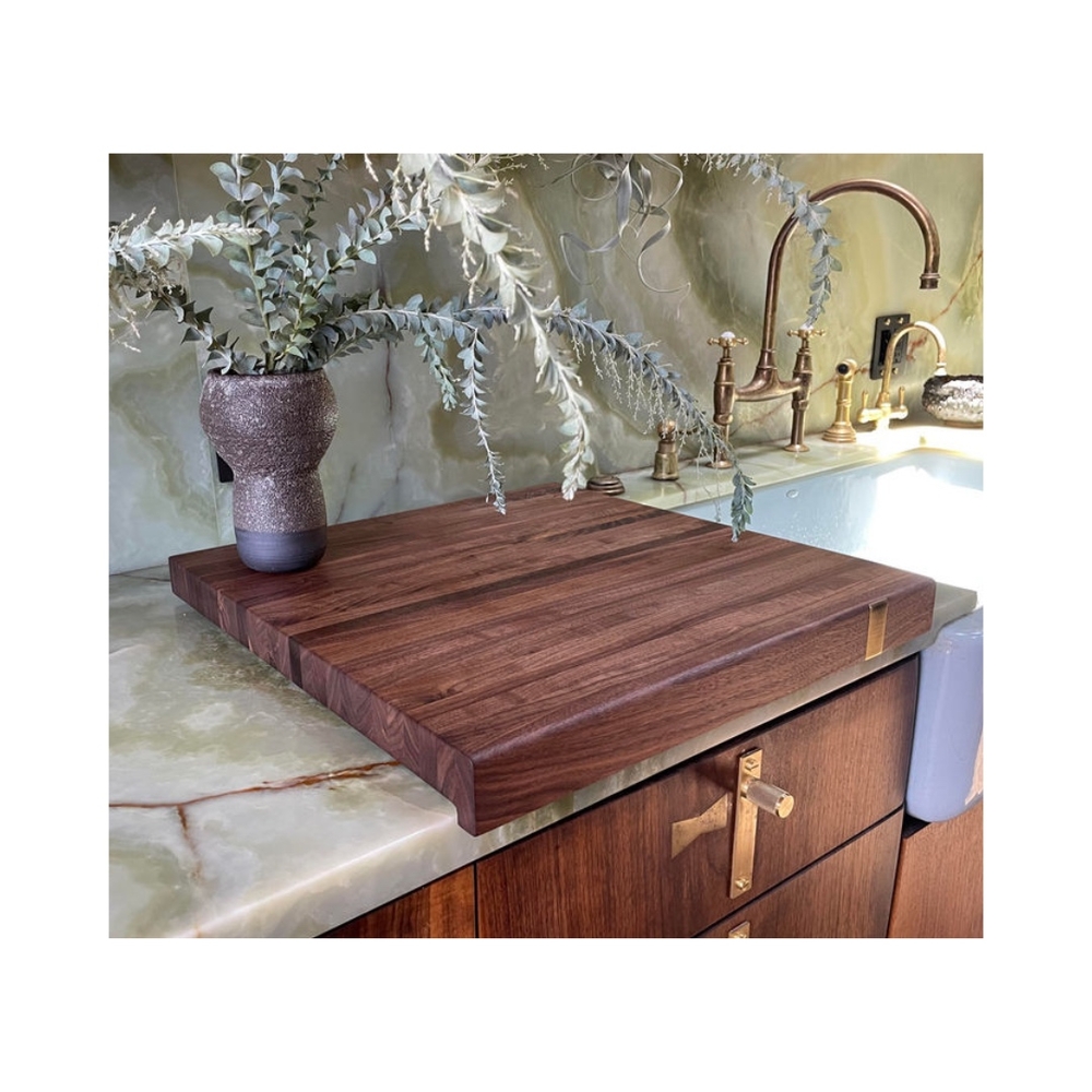 The Wooden Palate Mod Lip Board at Air Supply