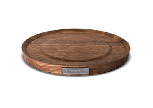 Vermicular Magnetic Trivet at Air Supply