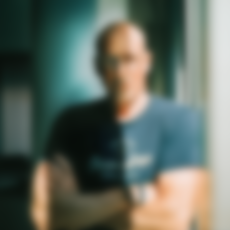 Scott Galloway Reveals His Beauty-and-Wellness Essentials - Air Mail