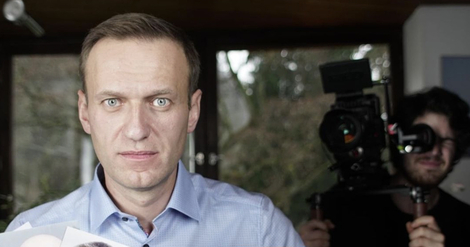 "Navalny" Director Daniel Roher Talks Putin and Filmmaking - Arts Intel