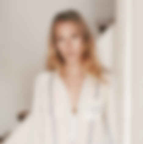 Clare Richardson Latest Articles - Air Mail